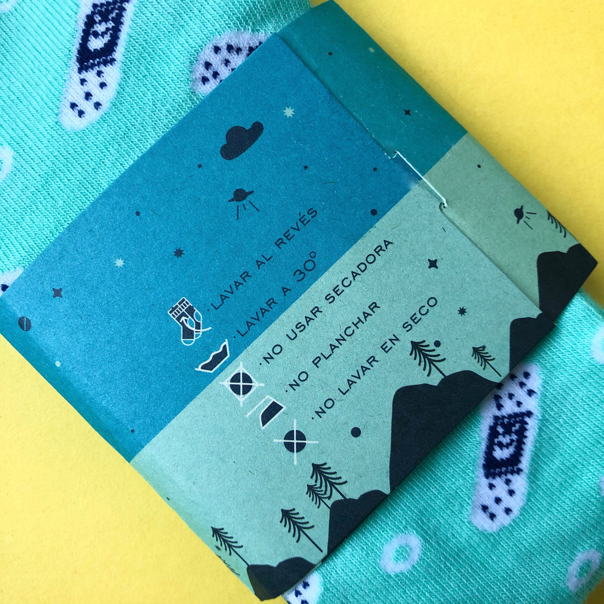 Alien Band-Aid 1 – Space DNA